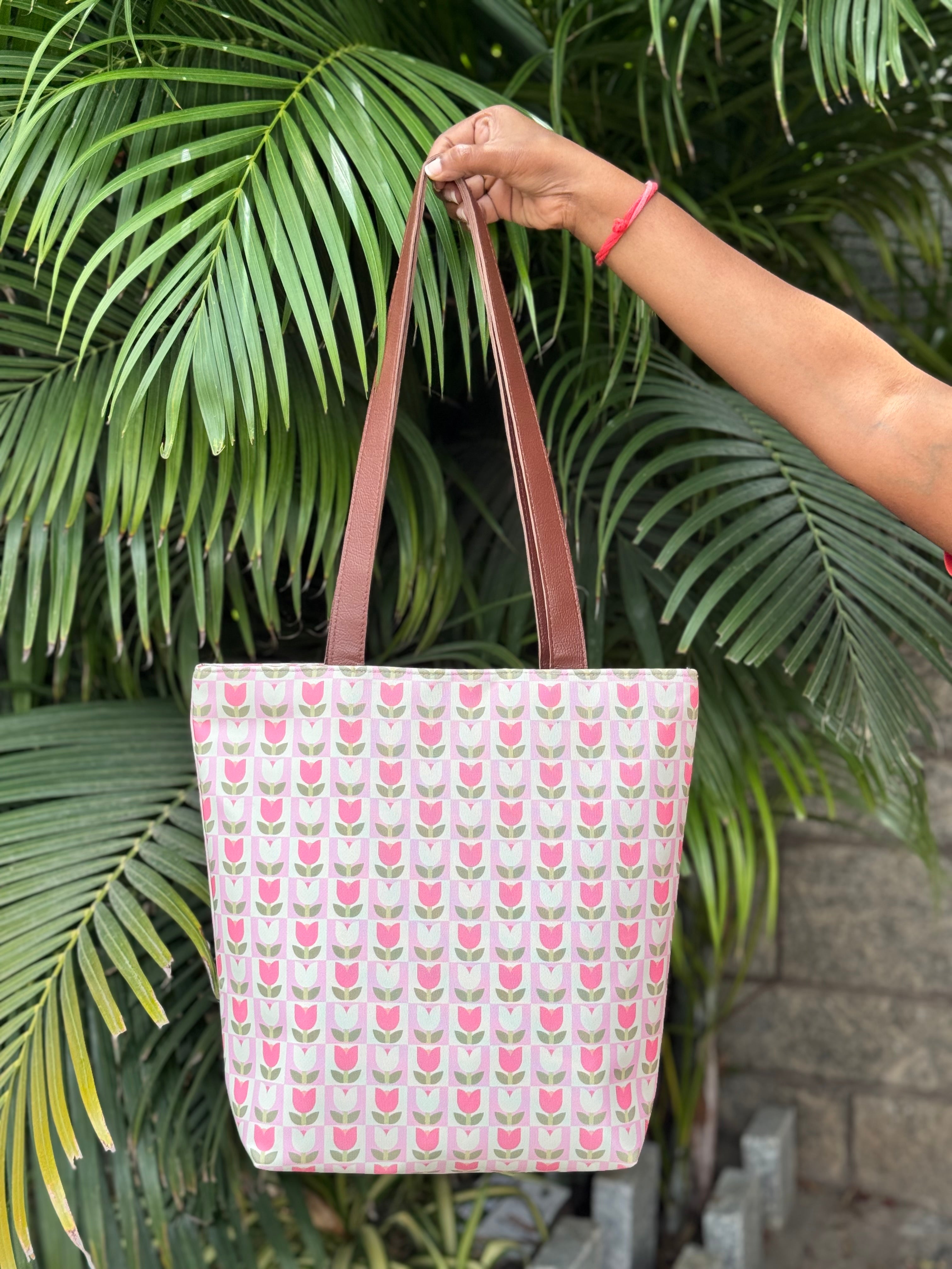 Tulip Tote Bag – The Toffee Bag
